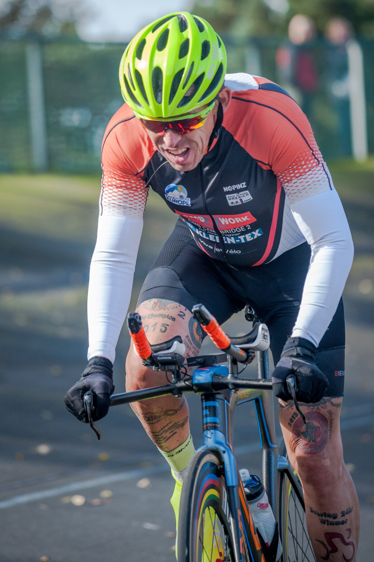 Chris Hopkinson 300 KM Outdoor Velodrome - World UltraCycling Association